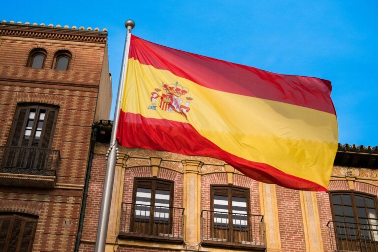 The Spanish Flag | History, Meaning & Controversies